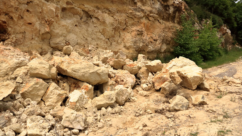 How to Mitigate the Risk of Rock Excavation